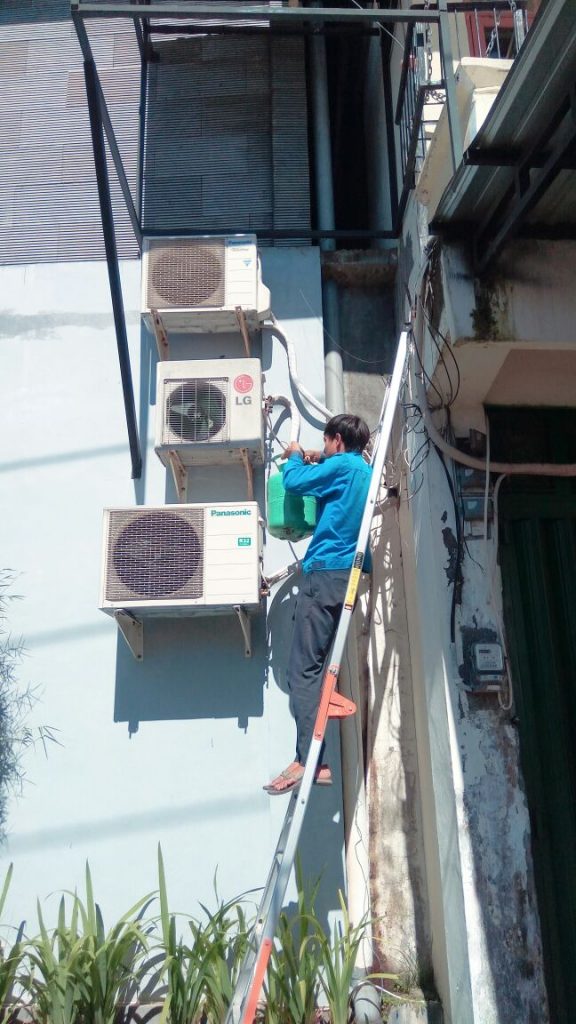 Jasa Bongkar Pasang AC di Bali – Service AC Denpasar Bali